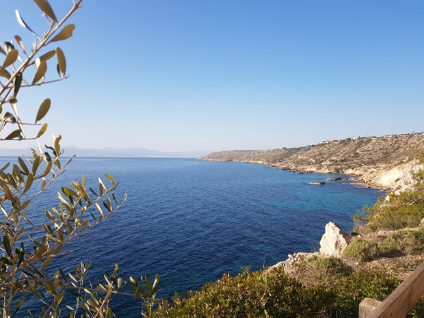 Aussichtspunkt „Badia Blava“ mit Zugang zum Meer – Mirador de Badia ...